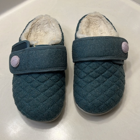 Vionic | Shoes | Vionic Womens Carlin Blue Slippers Size 6 Medium B M ...